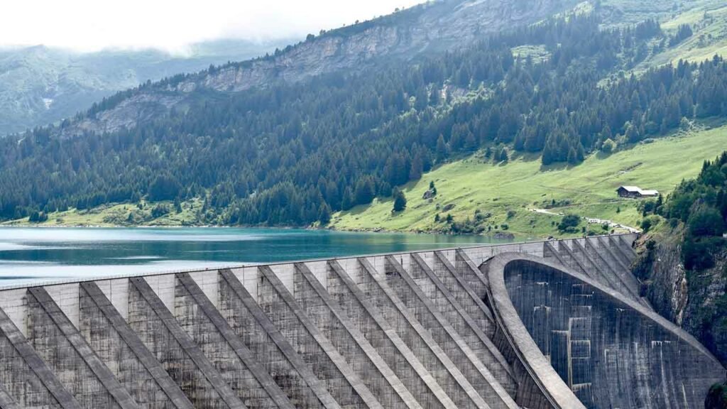 What is Gravity Dam - Surveying & Architects